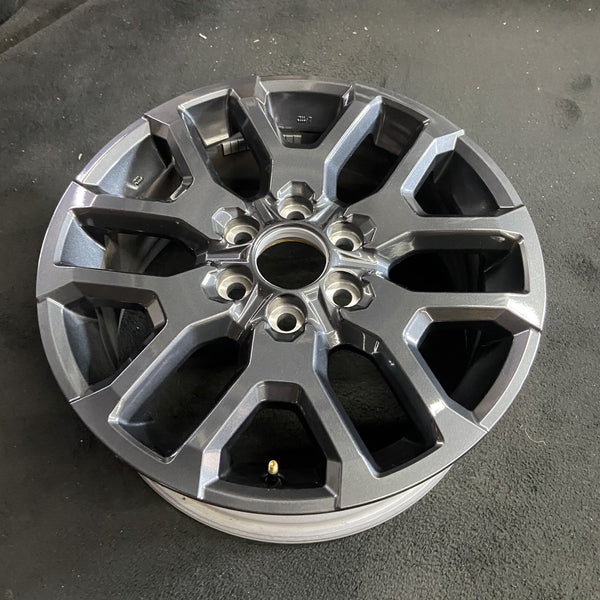 Toyota CHARCOAL TUNDRA SEQUOIA OEM Wheel 2023 20x8 426110C310 6 Y spoke ...