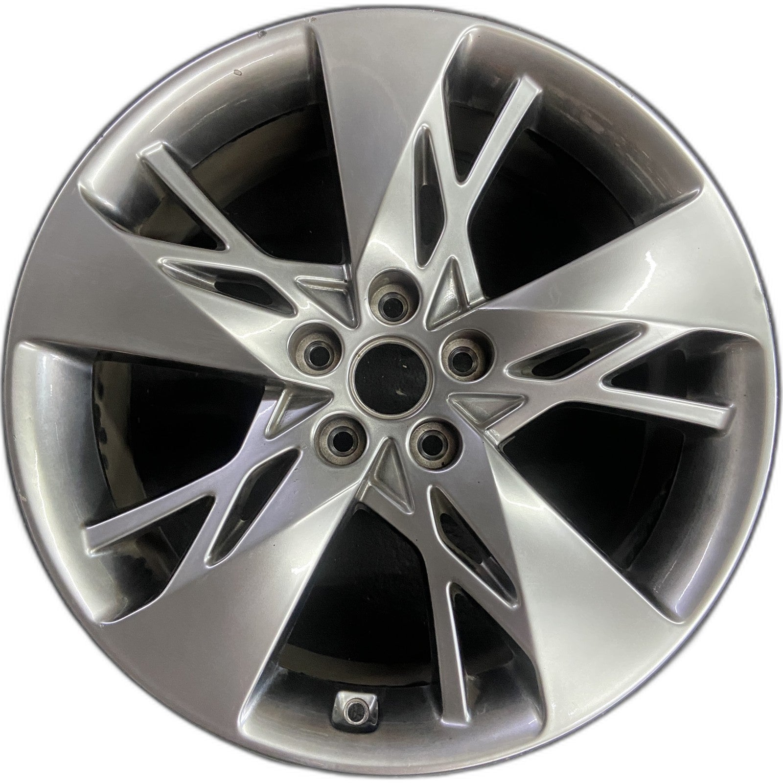 Genesis GV70 OEM Wheel 19x8 Inch 2022-2024 52910AR110 angled spoke ...