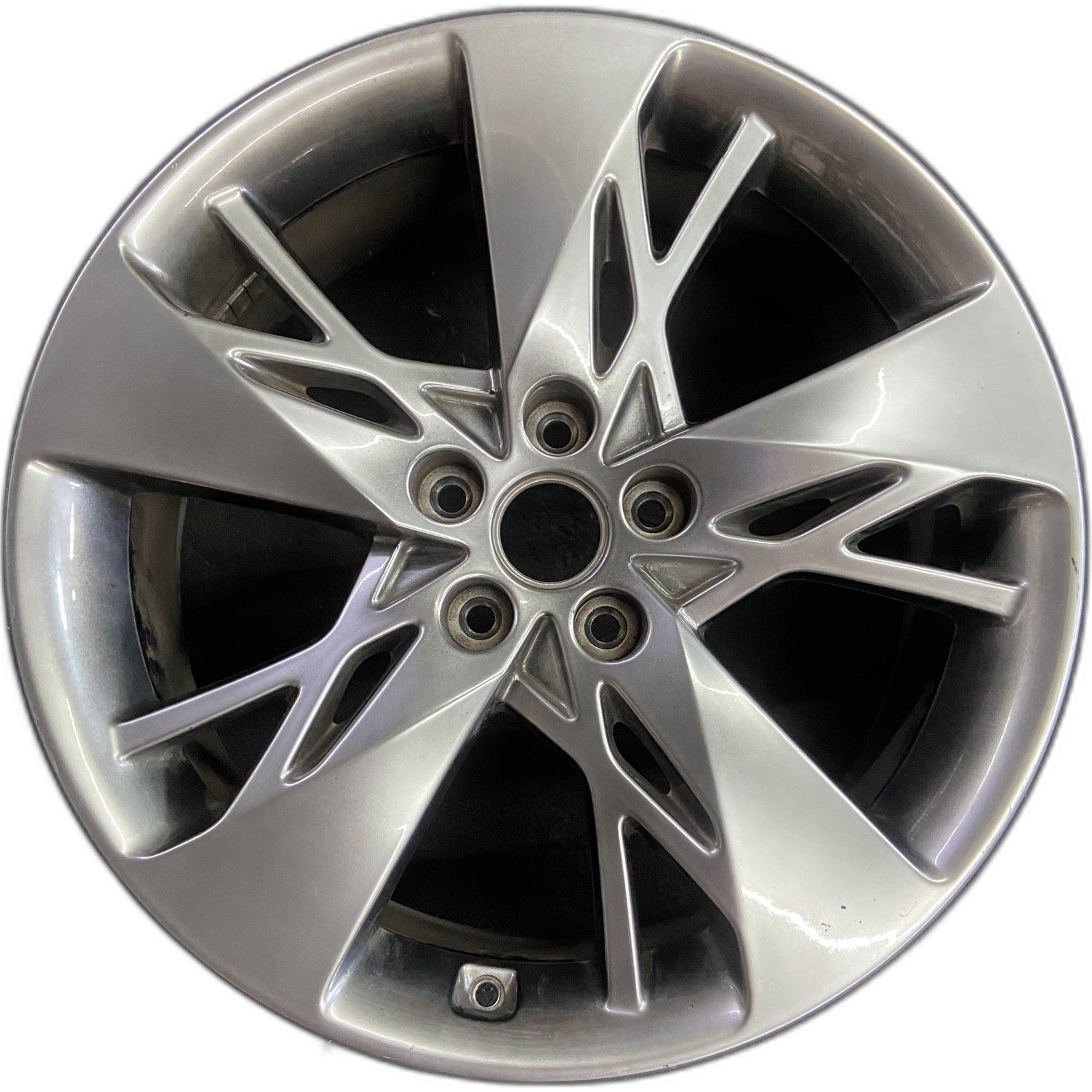 Genesis GV70 OEM Wheel 19x8 Inch 2022-2024 52910AR110 angled spoke ...