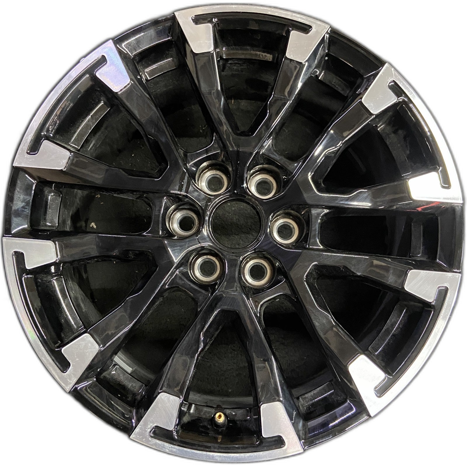 Chevrolet MACHINED BLACK TRAVERSE OEM 2024 R or V 84886617 5th digit ...