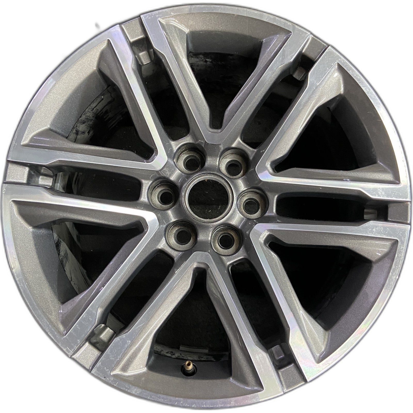 Chevrolet MACHINED CHARCOAL ADO OEM 2019 18x8.5 Inch 84098437 6 split ...