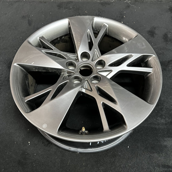 Genesis GV70 OEM Wheel 19x8 Inch 2022-2024 52910AR110 angled spoke ...
